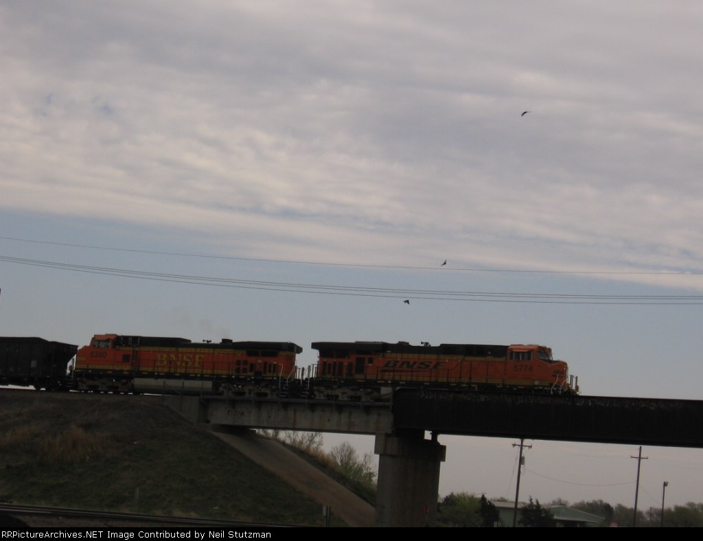 BNSF 5774
